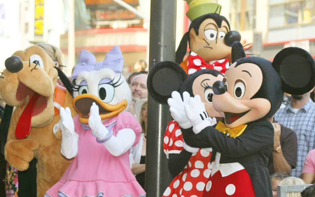 Amazing Blogs About Disney You Have to Check Out - Twins Mommy