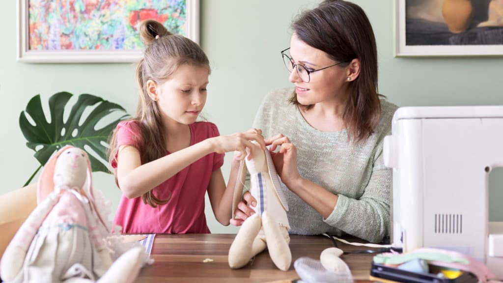 43 Crafts with Fabric to Make & Sell (Fabric Craft Ideas) - Twins Mommy