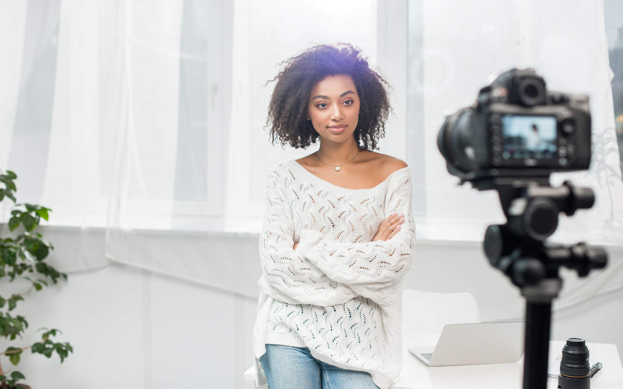 Blog vs. Vlog: Which Should You Start in 2024 - Twins Mommy Blog vs. Vlog: Which Should You Start in 2024 - Twins Mommy