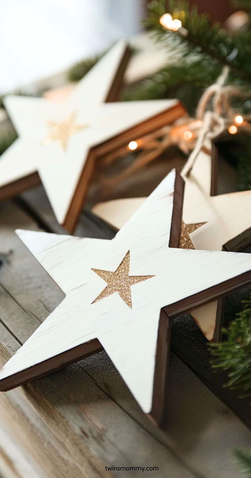 25 Easy Christmas Wood Crafts to Make and Sell This Season - Twins Mommy