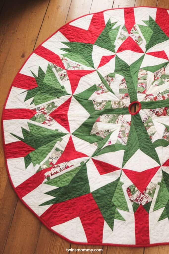 18 Festive DIY Christmas Tree Skirt Ideas (to Make & Sell) - Twins Mommy