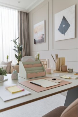 Here's a Cute Easter Desk Setup for Your Home Office - Twins Mommy
