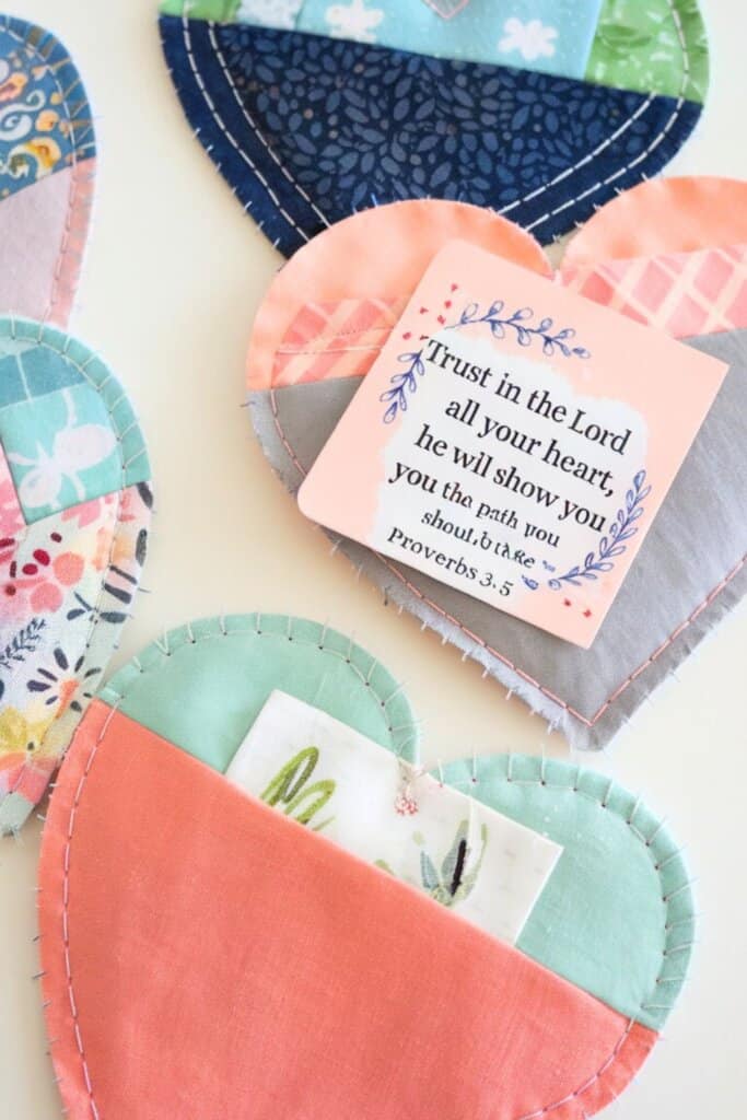 Easy DIY Valentine Sewing Projects for Cute Gifts - Twins Mommy