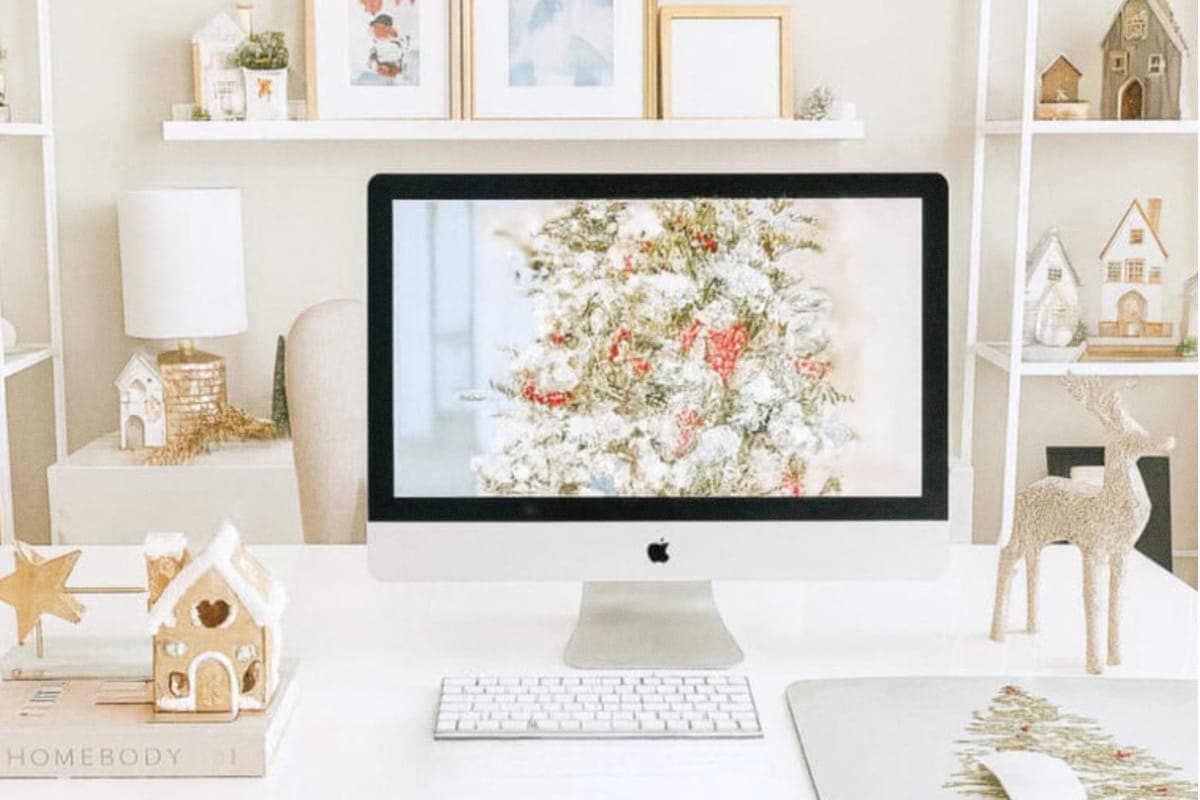 19 Festive Christmas Desk Decorations You Need - Twins Mommy