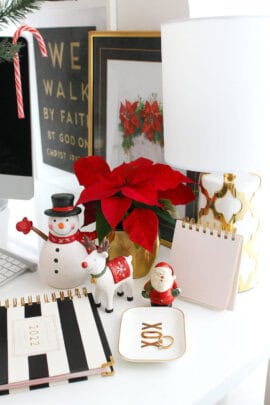 19 Festive Christmas Desk Decorations You Need - Twins Mommy
